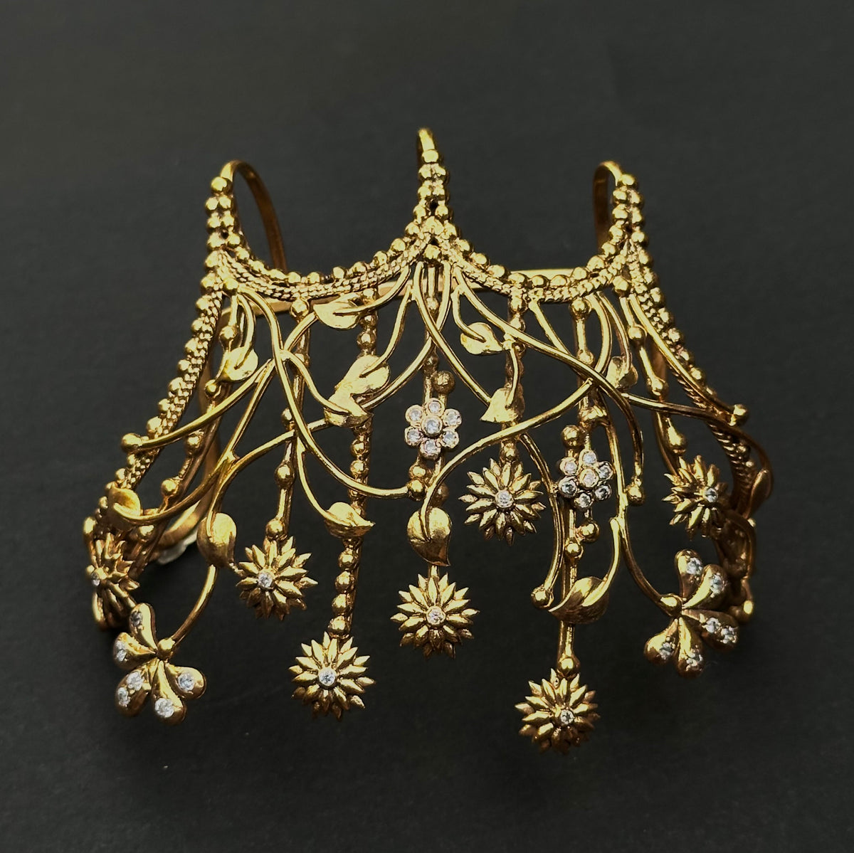 The Golden bloom - Palm crown | kavyapotluri